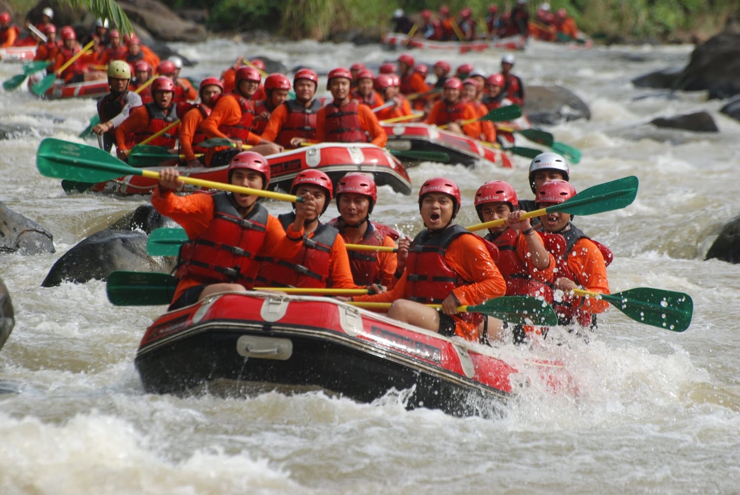 Serunya Wisata Arung Jeram Sukabumi, Sensasi Petualangan Air yang Bikin ...